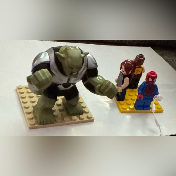 Lego | Toys | Mini Figures Of The Lego Set 766 Spiderhelicopter Rescue ...